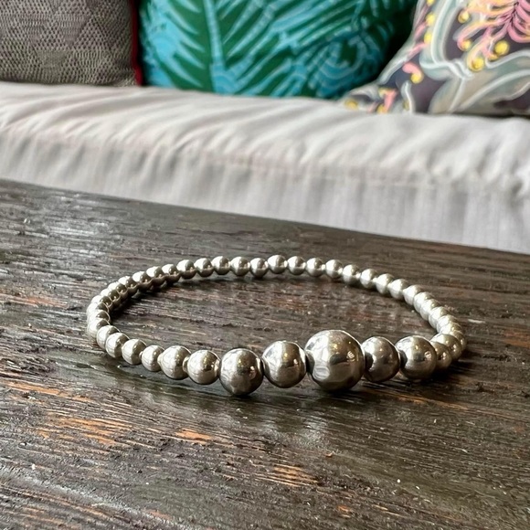 Grace & Heart | Jewelry | Grace Heart Grad Stretch Bracelet | Poshmark